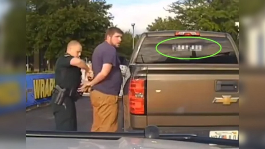 Man pulled over by police; cop violates his First Amendment right and ...